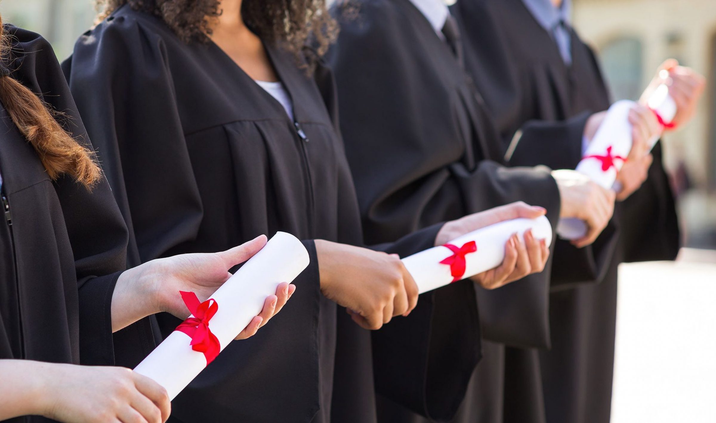 5 Ways to Celebrate Graduates - Abeka